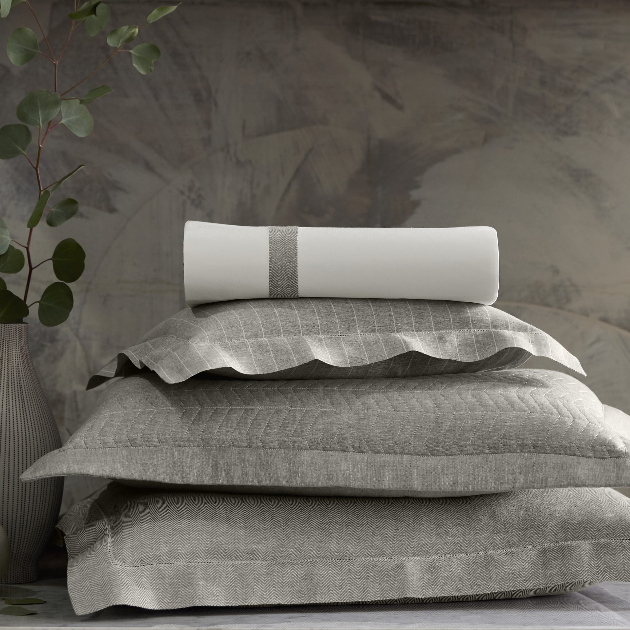 Luxury Italian Bed, Bath and Table Essentials | Home Treasures